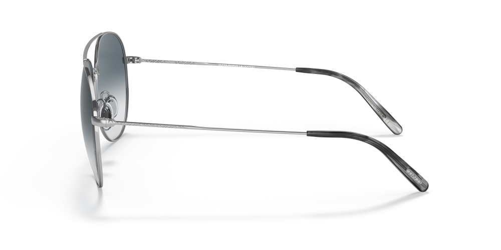 Oliver Peoples Airdale mit Silber Gestell und Chrome Sapphire Photo ...