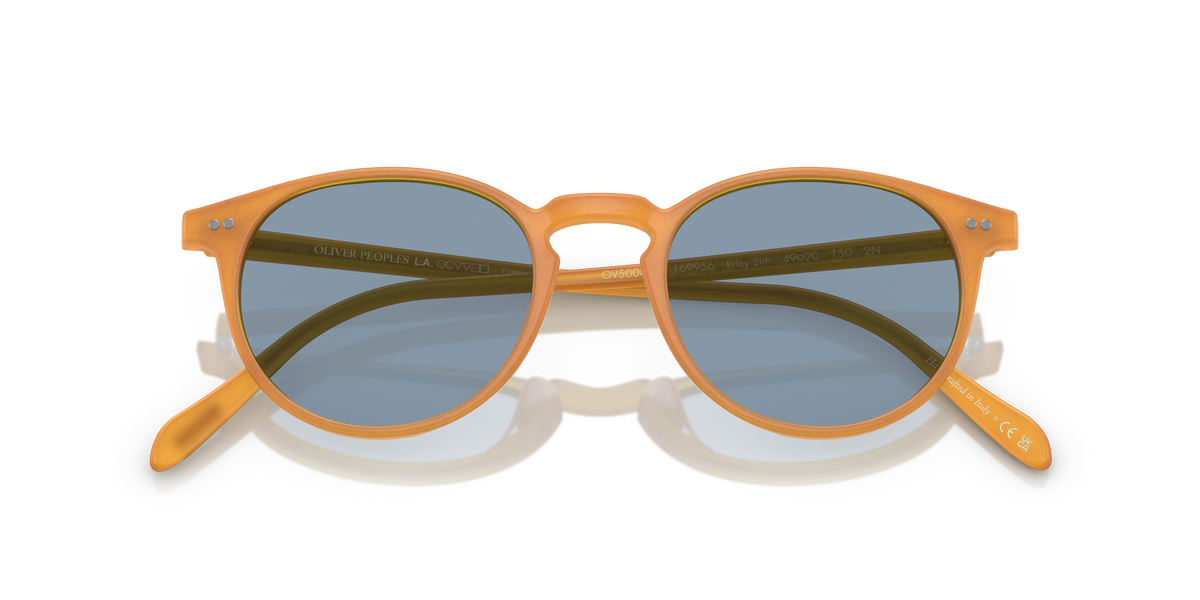 Oliver Peoples Riley Sun con montatura Corno e lenti Polarizzata ...
